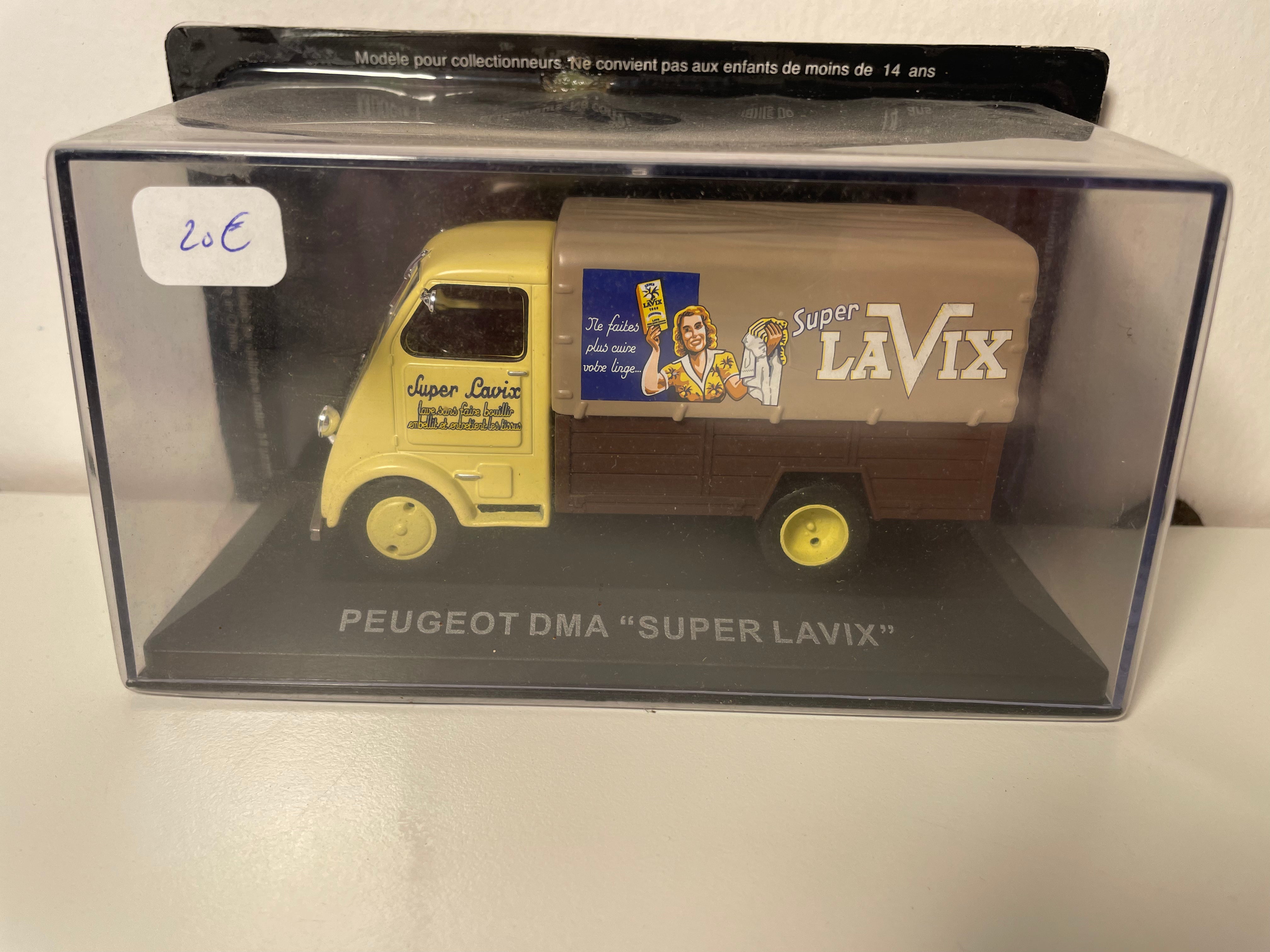 Peugeot DMA beige et marron avec publicité sur la lessive Super LAVIX ...